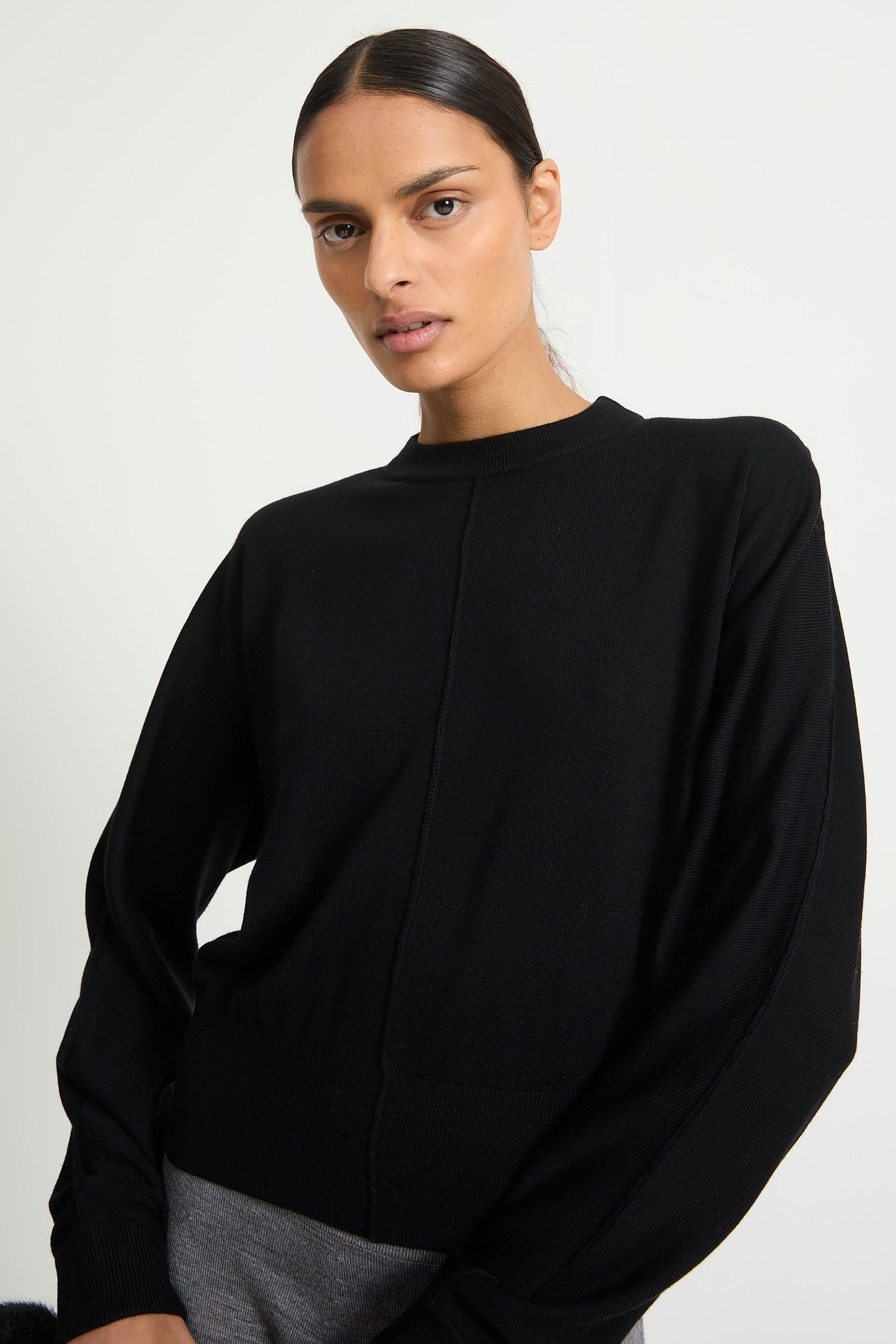 Nora sweater in fine knit - Laurence Bras